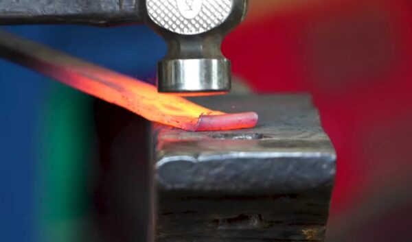 How is Damascus Steel Made: Ancient Craft vs Modern Magic - Kegani Knives